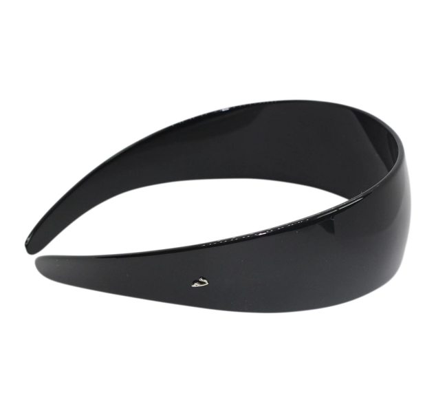 Scarves, Hats, & Head Accessories - Guide for Journalists - Press Hook